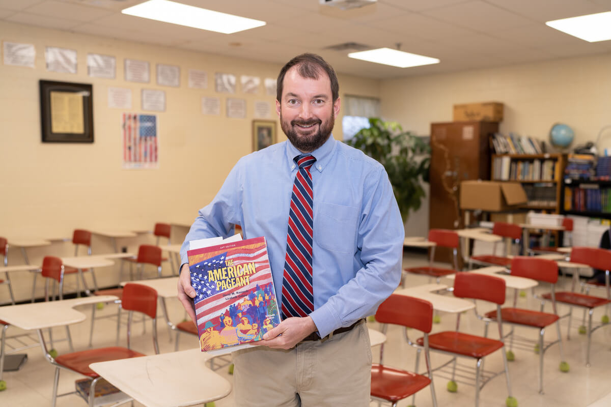 Thomas Hastings - Local Teacher Is a Fourth-Generation Educator ...